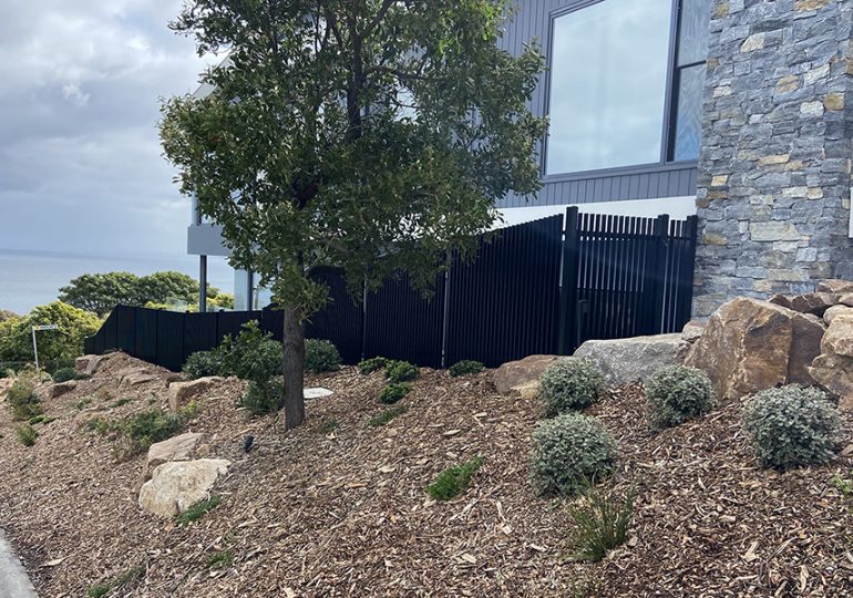 Terraced fencing style - Fences and Gates